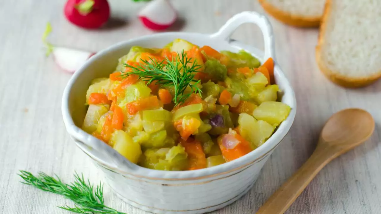 Zucchini-Suppe, Karotten und Kartoffeln | Gesund und echt ohne Nudeln