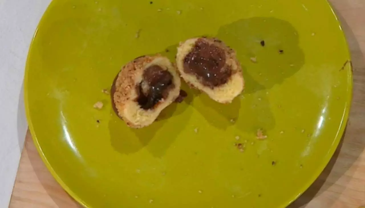 Laging tanghali. Matamis na chocolate dumplings ni chef Barbara De Nigris