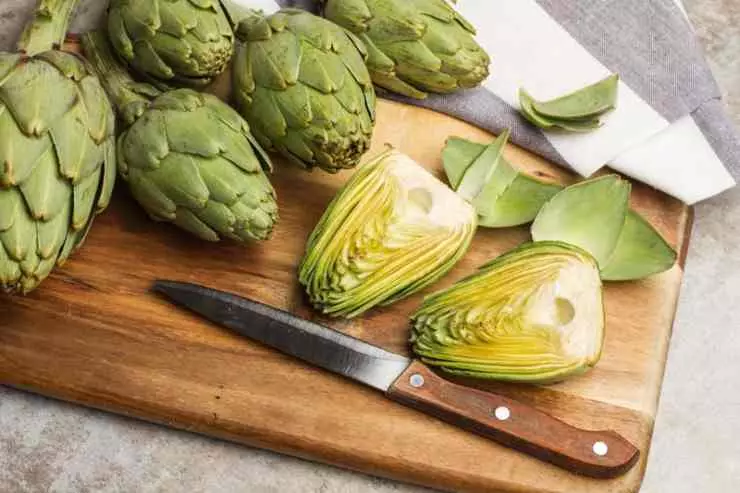 Strudel e nang le artichokes, ricotta le scamorza