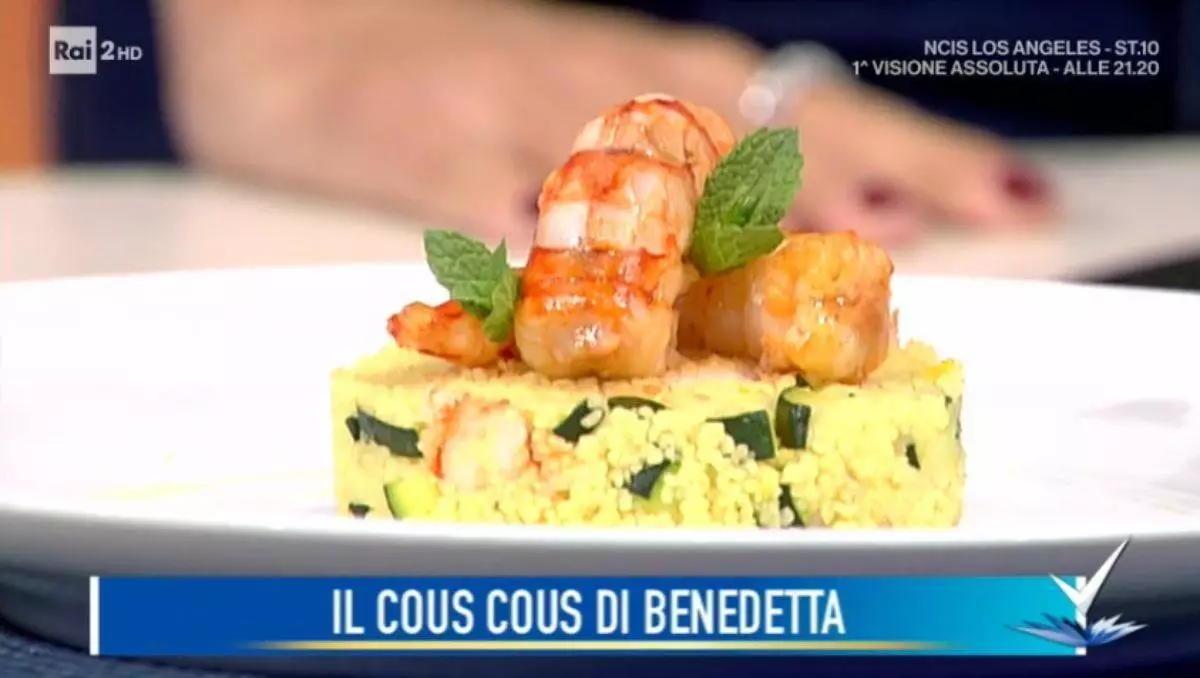 Cous Cous shrimp na zucchini hamwe nimpumuro ya orange na Benedetta Parodi