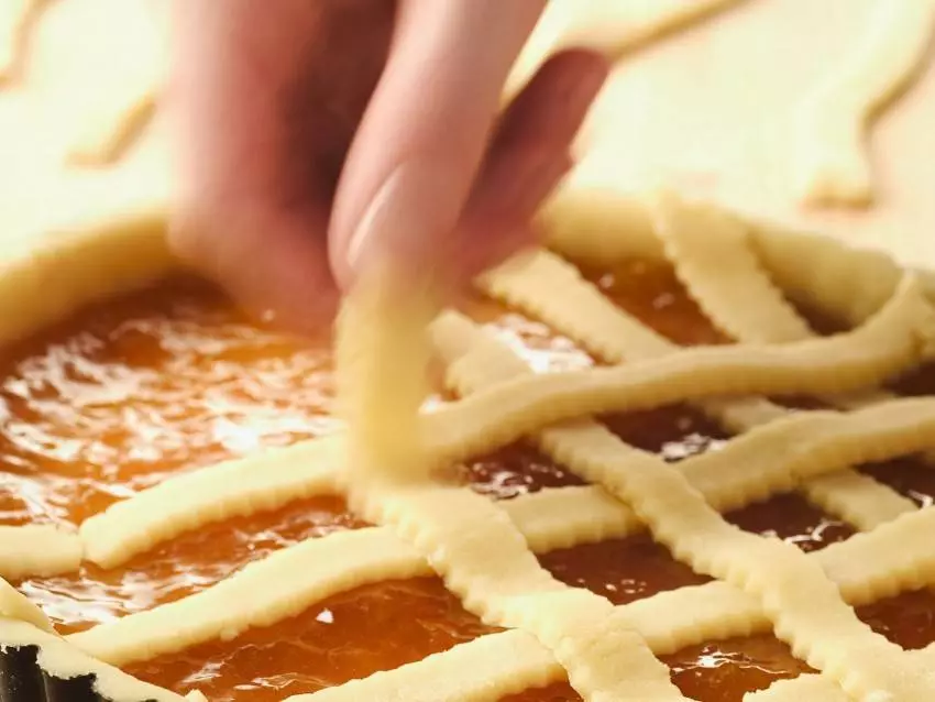 Tarta de albaricoque con peras aromatizada con canela 37284_5