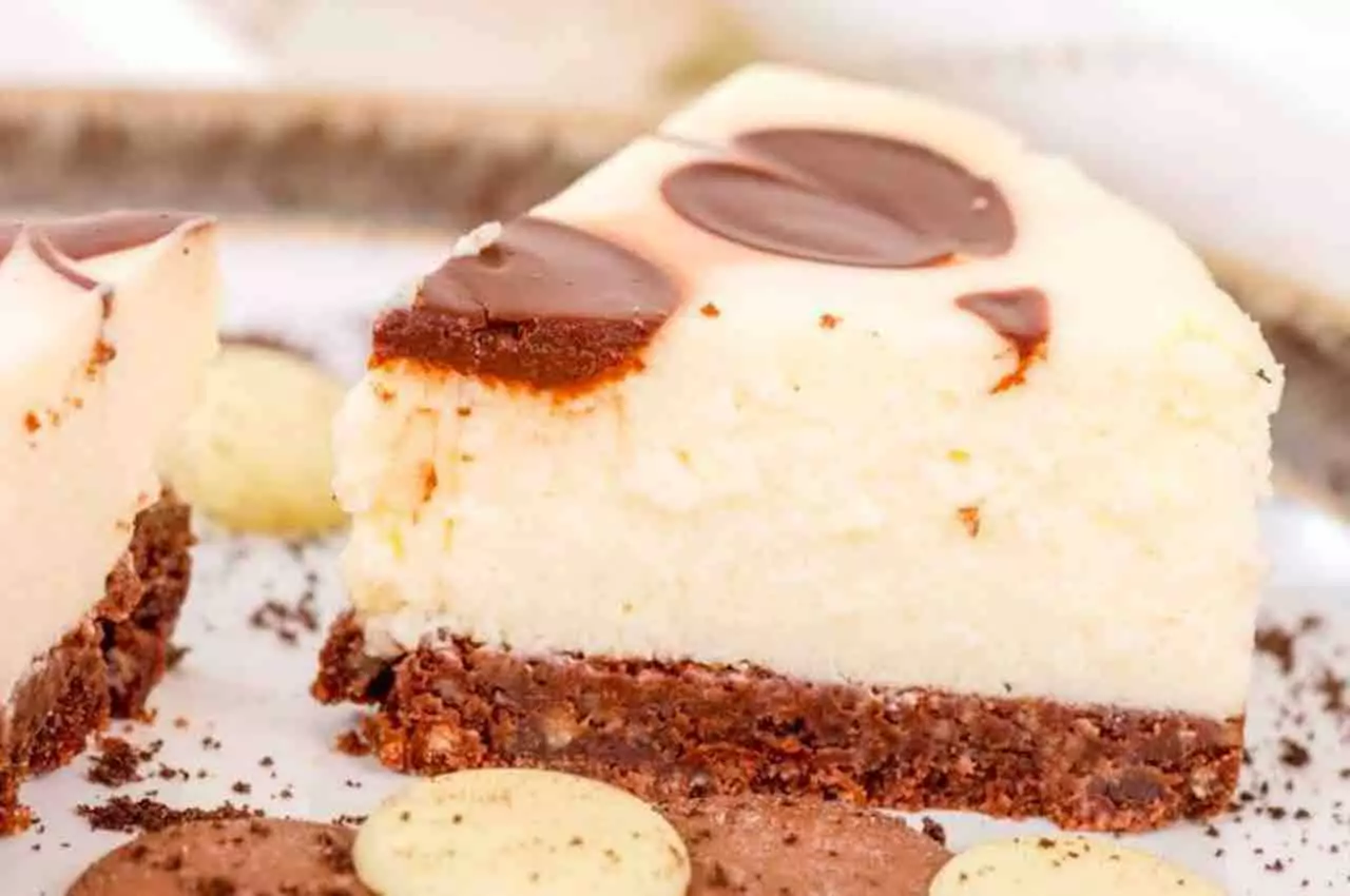 cheesecake with chocolate and mascarpone