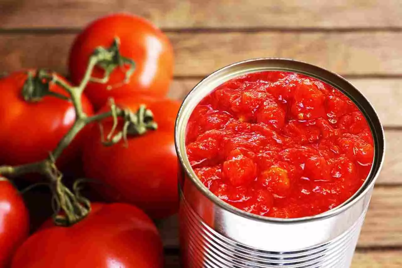 Pîrê tomato