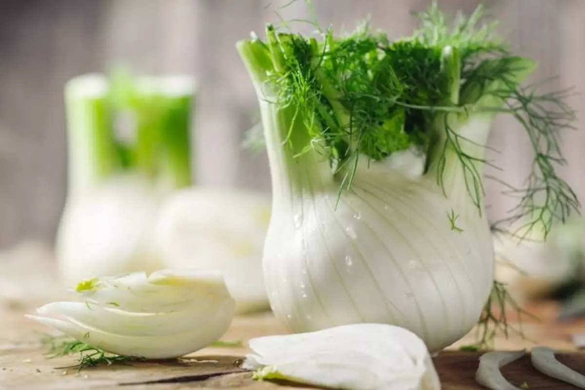 Fennel flash dieet, hoe te ferliezen 5 pûn yn in wike