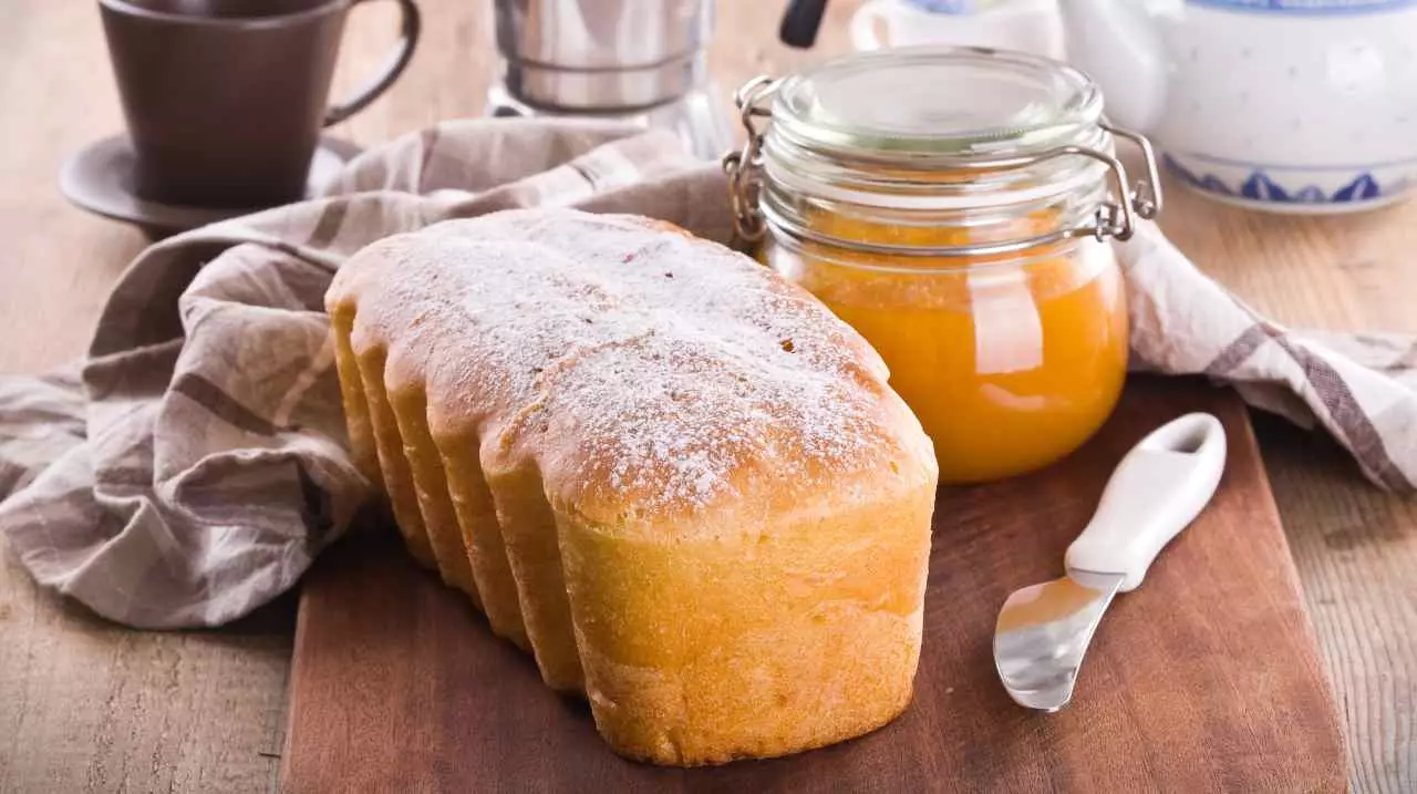 Brioche con yogur y miel sin mantequilla y sin huevo, ¡perfecto para todos!