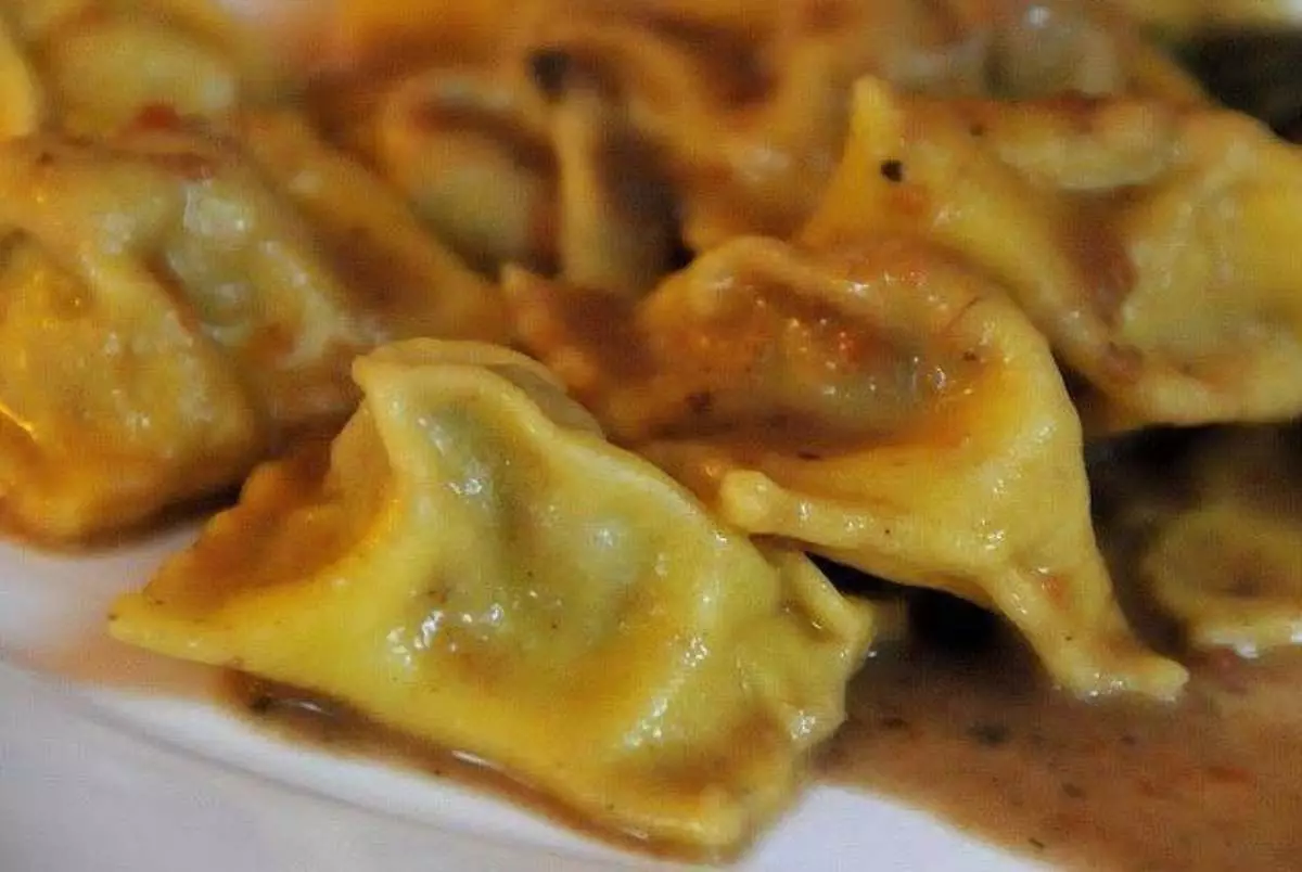 Agnolotti alla Piemontese, kozi ya kwanza ya kufanya kila siku sherehe