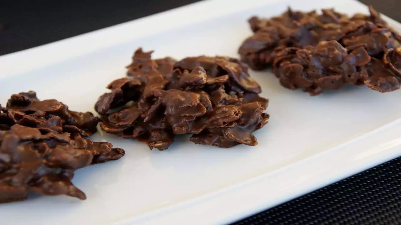 Chocolate Desert Roses | recipe without cooking