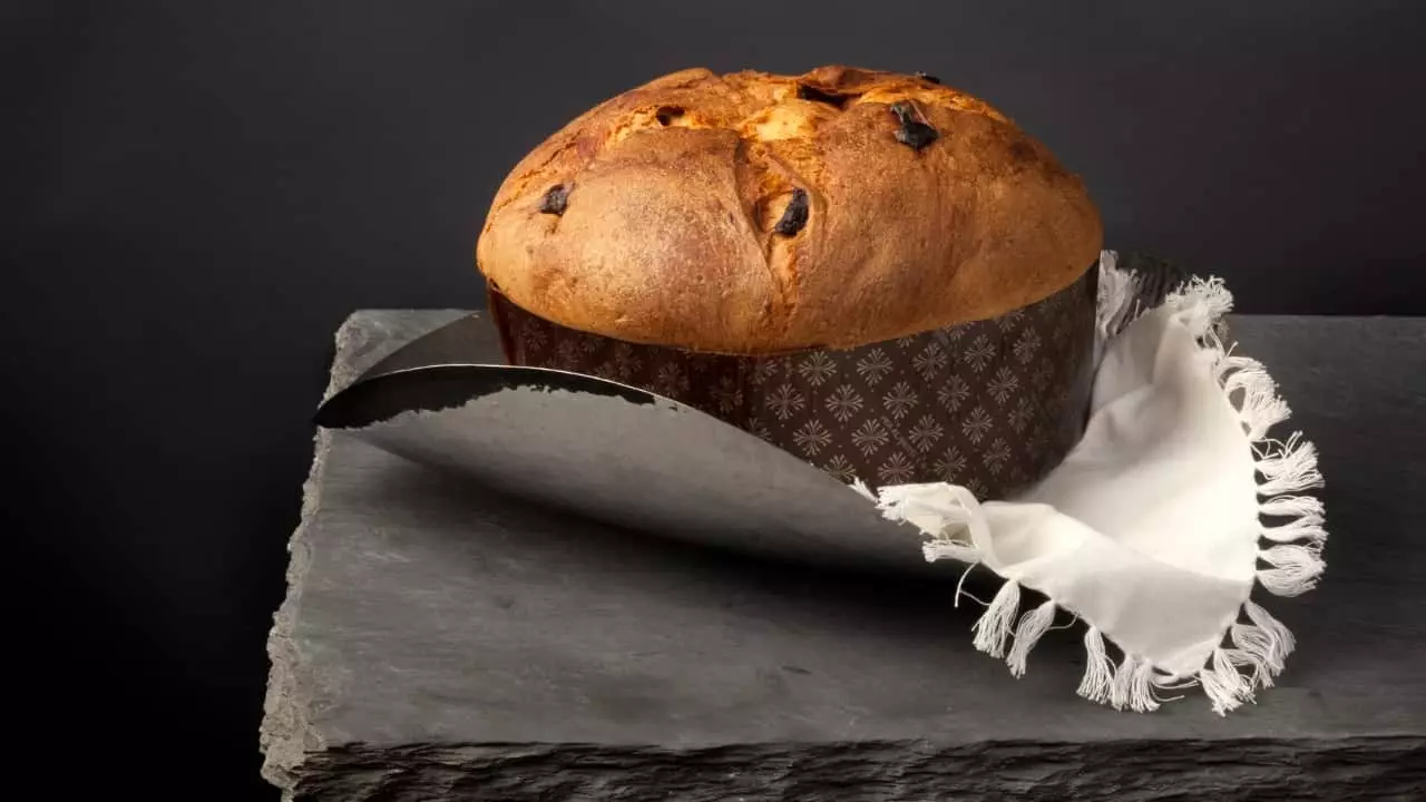 Panettone, artisanal atau industri? Perbedaannya bukan hanya di harga