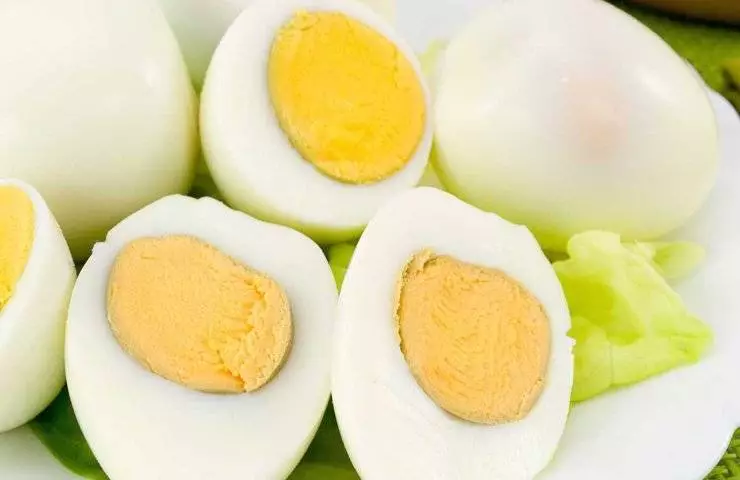 Rich mixed salad with hard boiled eggs