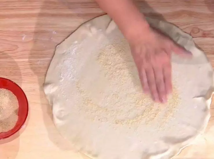 L'ingrédient secret d'une omelette à croûte spéciale. Photo de Il est toujours midi
