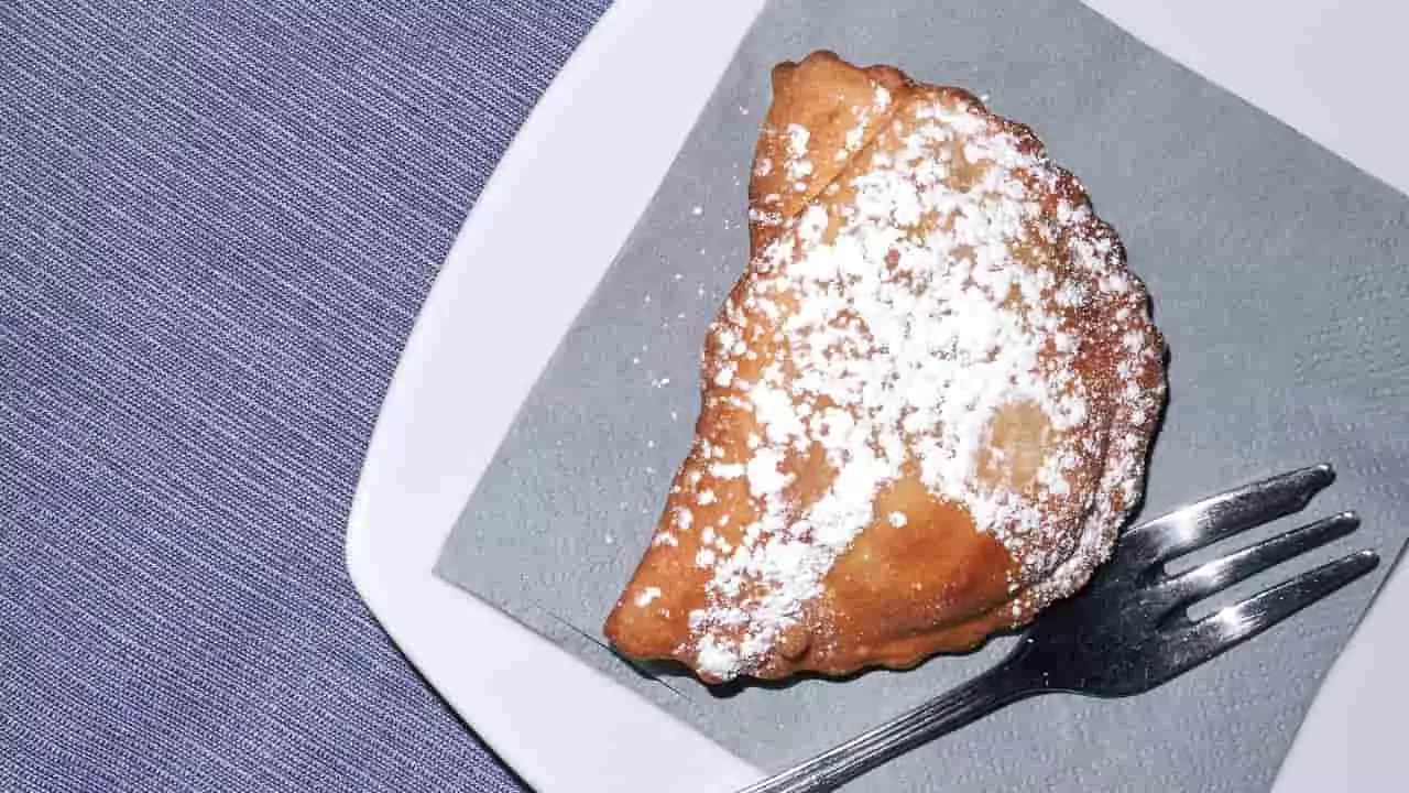 Cassateddi të skuqur me rikota, një siciliane që duhet shijuar