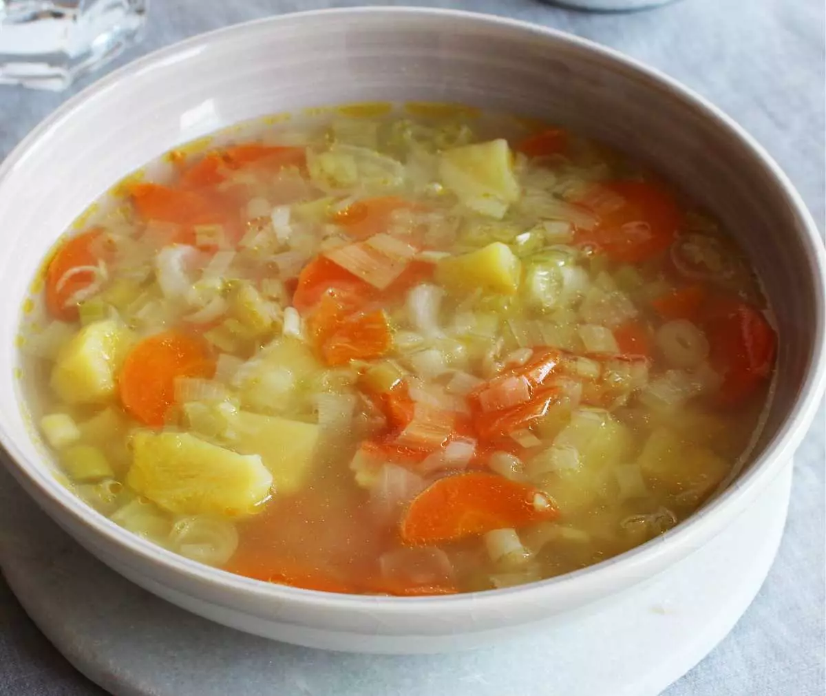 土豆胡蘿蔔韭菜湯，秋天的完美晚餐