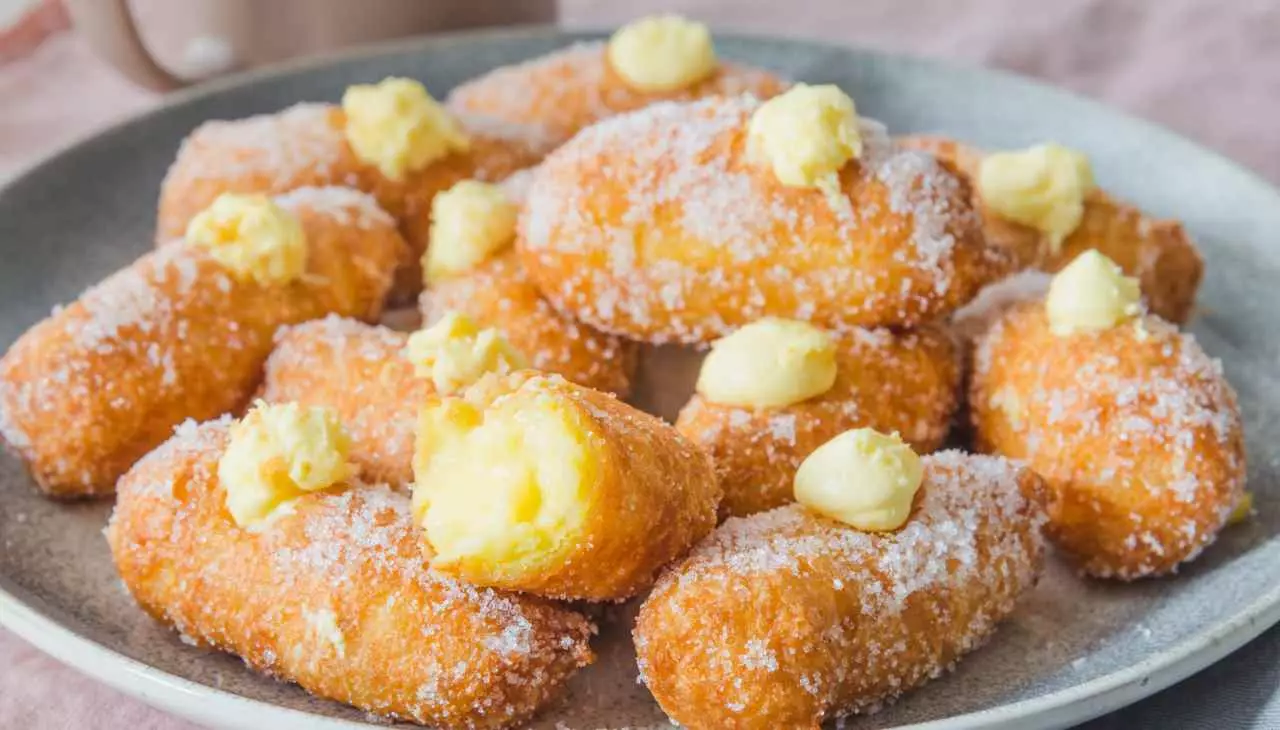 Fried pastries | Kukara nemoyo wakapfuma mukirimu