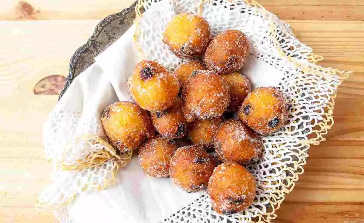 Ricotta- und Schokoladenpfannkuchen: einfach zubereitet für einen leckeren Snack