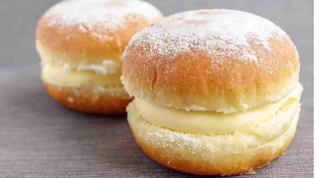 Beignets à la crème anglaise