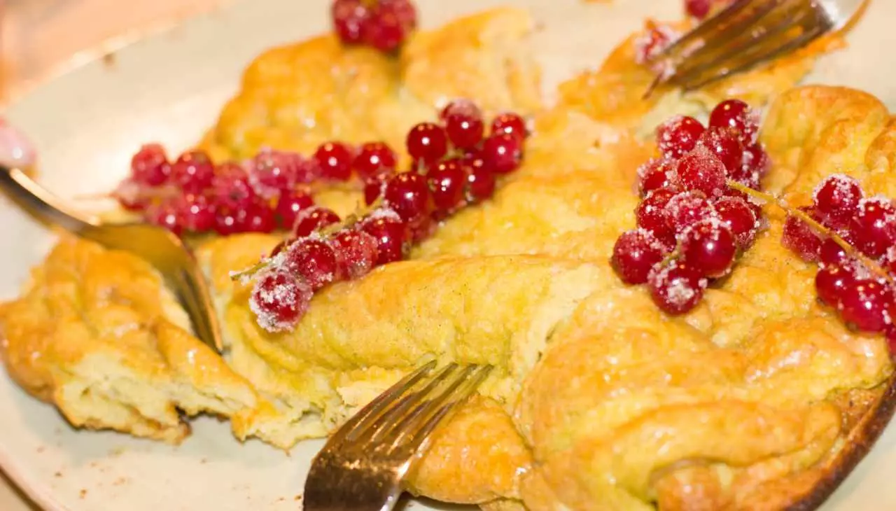 Zucchini omelette with currants - ricettasprint