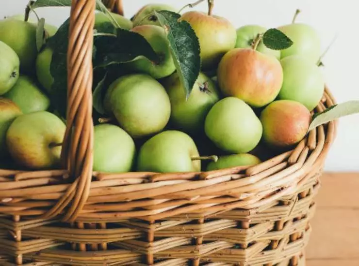 Štrudla od kreme od oraha i jabuka - print recepta