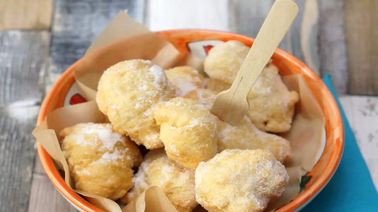 Calabrian sweet crispelle | Isang simple at sobrang masarap na recipe