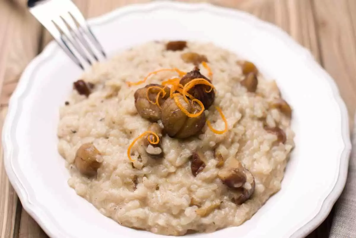 Risotto mei kastanjes en paddestoelen: lekker en romige resept