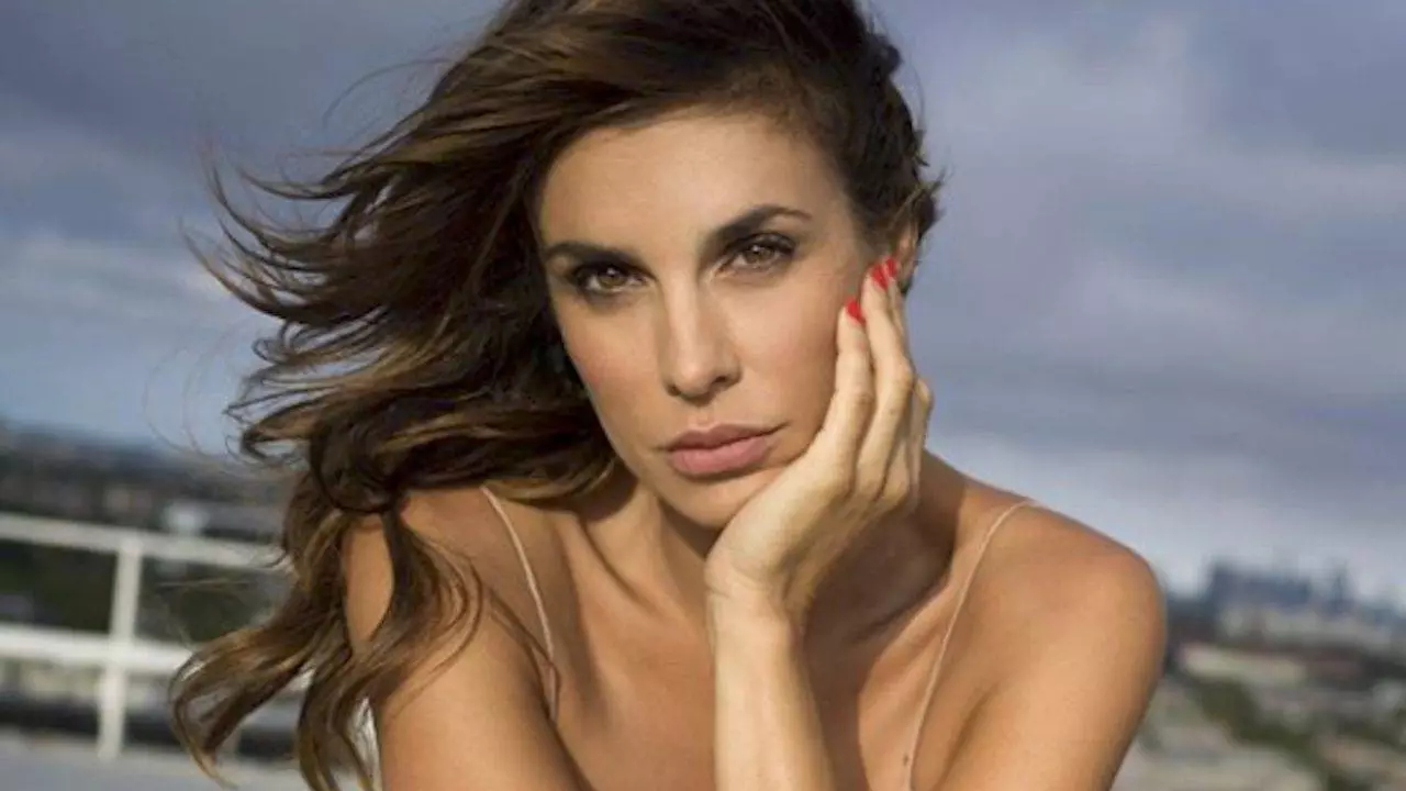 Elisabetta Canalis приготвя букови куници | Изложбата в кухнята