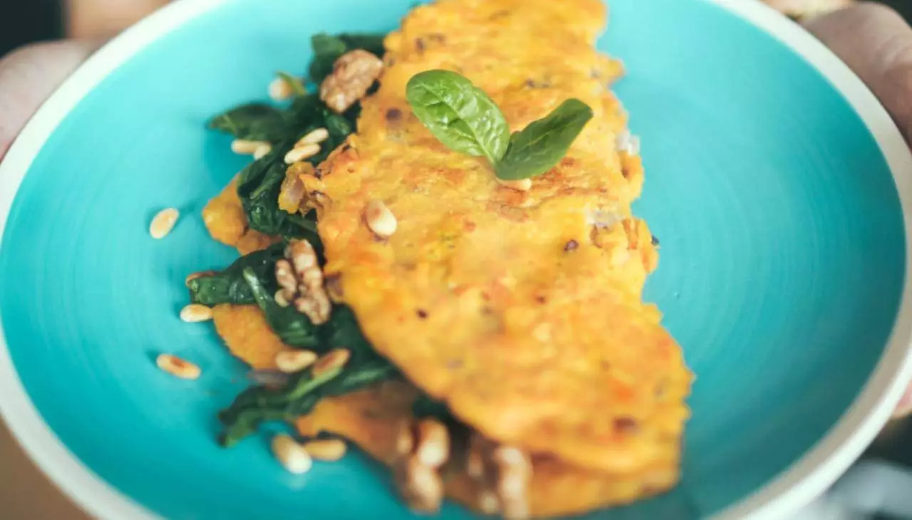 Tortilla con espinacas e piñóns l Cativadora e tentadora