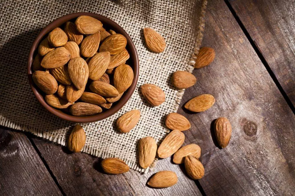 Mga almond, kaalyado laban sa diabetes at kolesterol