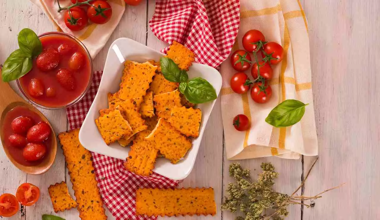 Impresión de la receta Galletas saladas con tomate y orégano