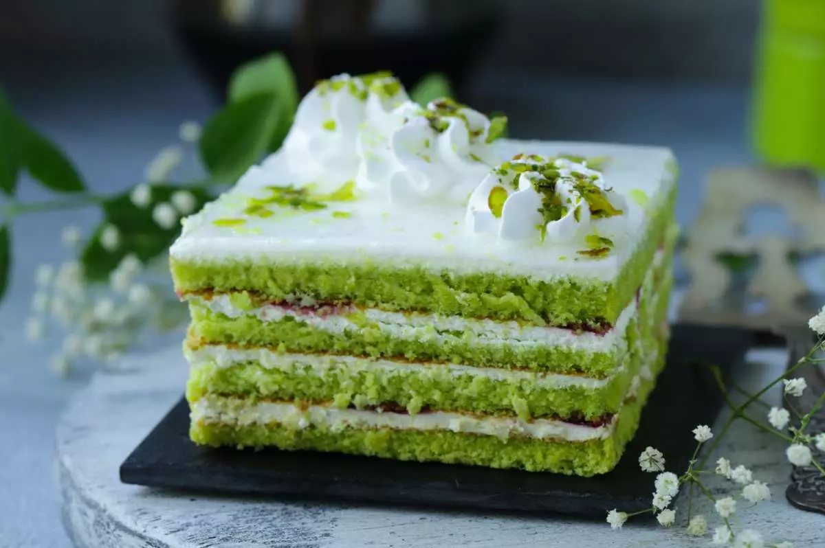 mascarpone ခရင်မ်ပါသော Pistachio ကိတ်မုန့်၊ အလွန်လွယ်ကူပြီး အံ့မခန်း