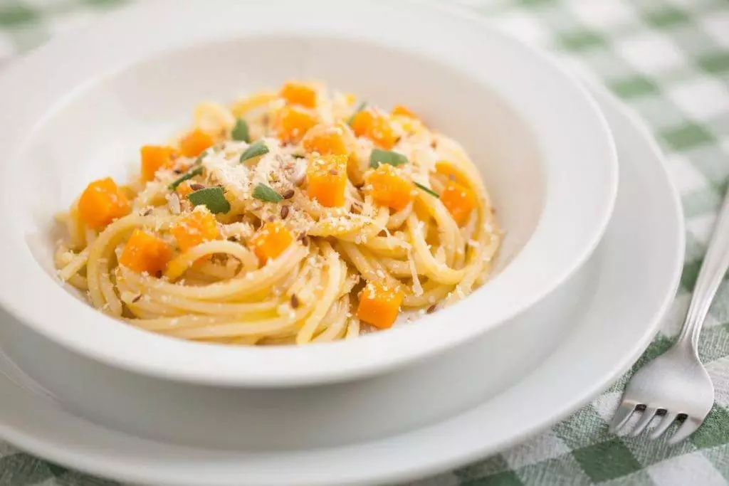 Pasta with pumpkin, cheese and pepper