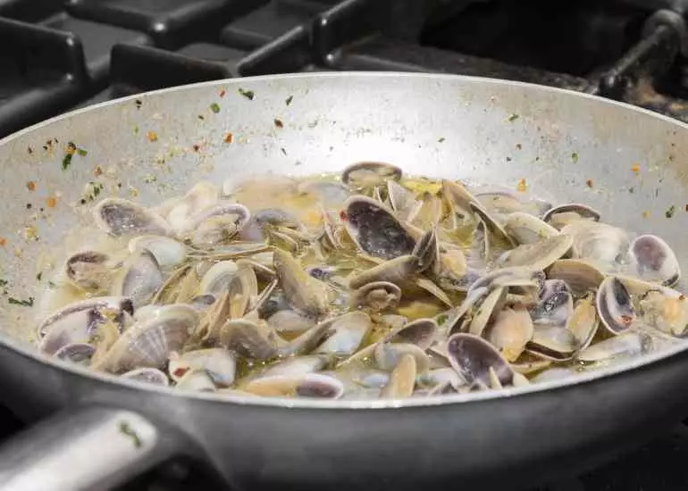 clam pan