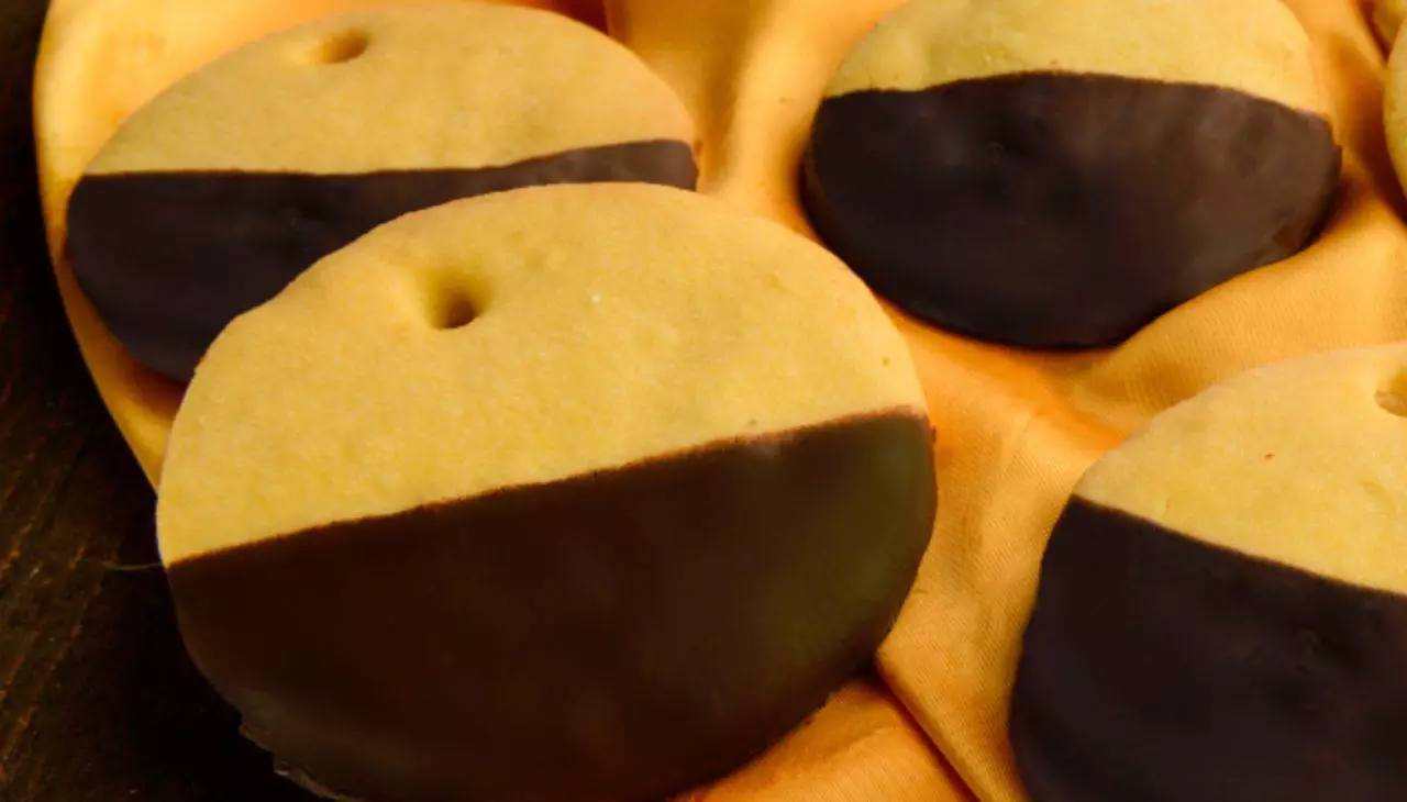 Galletas con mousse de chocolate e mazá l Para unha árbore de Nadal doce