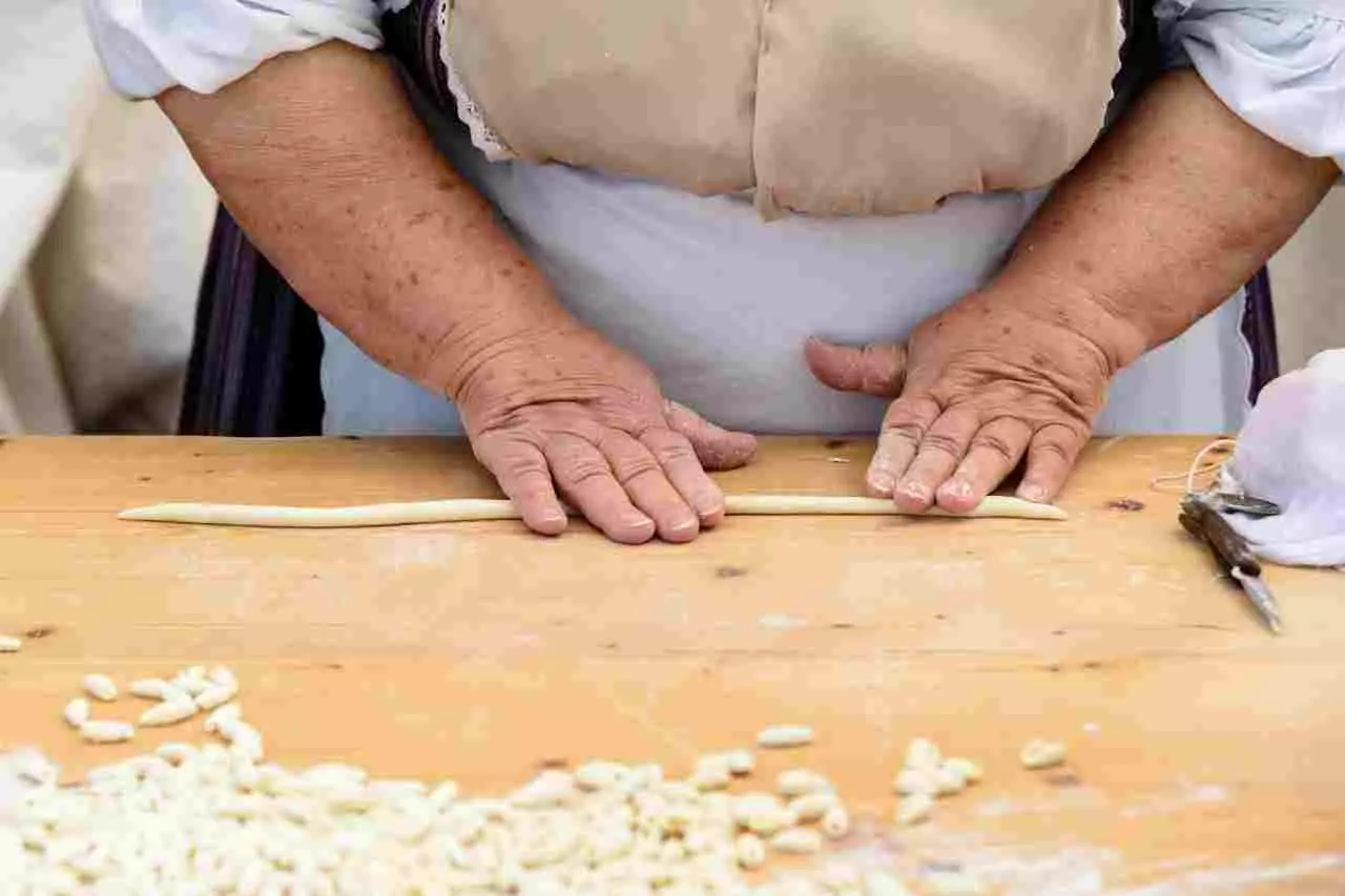 Stale Bread Gnocchi | na špeciálny prvý kurz 6151_2