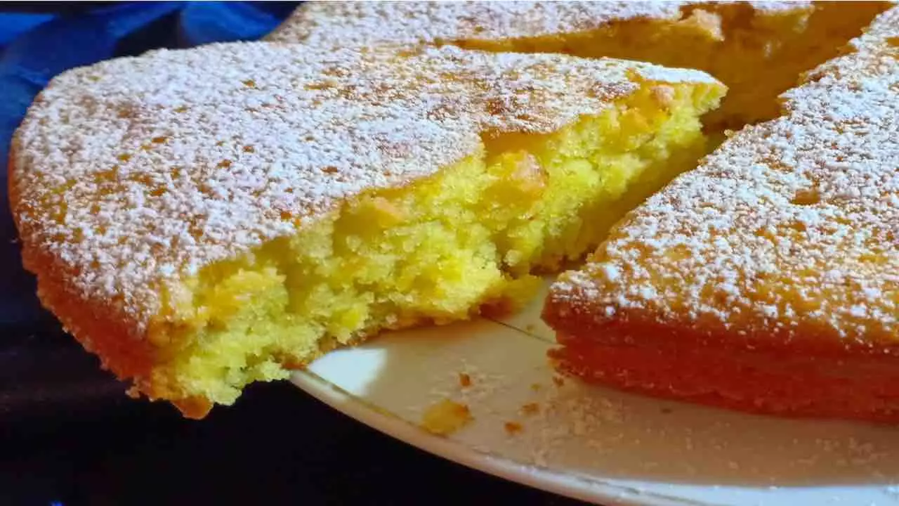 Mandarin Sponge Cake | သင့်ကိတ်မုန့်များအတွက် မူရင်းအခြေခံတစ်ခု