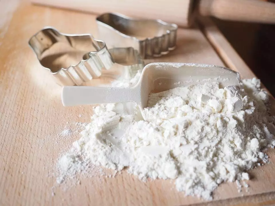 Песочное тесто без яичных белков | мягкая основа для пирогов 6330_2