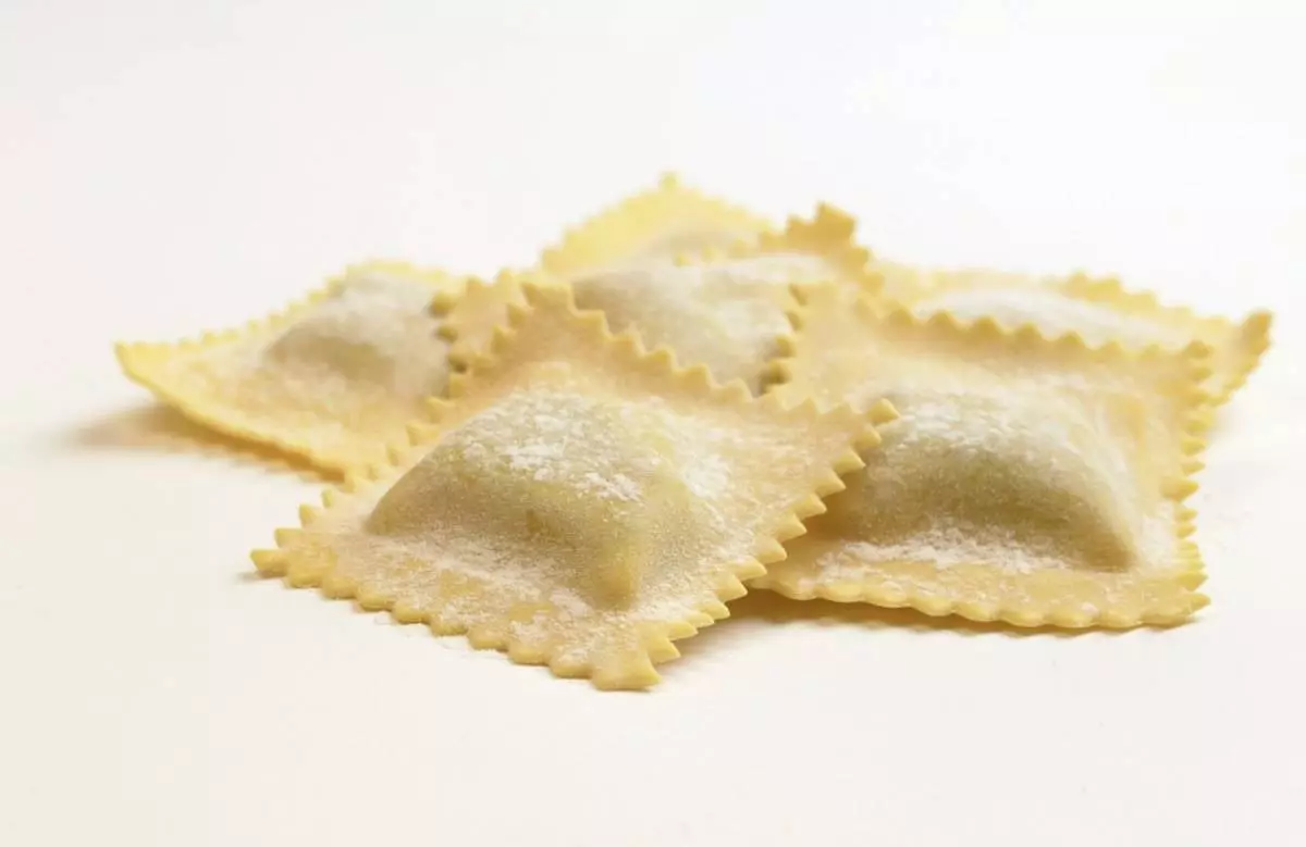 Tortelli dei Sacerdoti, гаҗәеп беренче курс өчен Эмилия белгечлеге