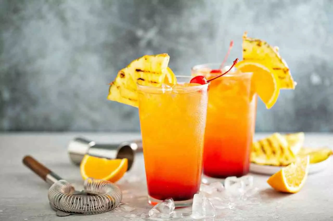 Hawaiian Champagne cocktail