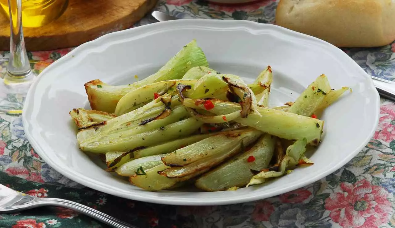 Fennel stewed sa usa ka pan | Lami ug andam sulod lang sa 15 minutos