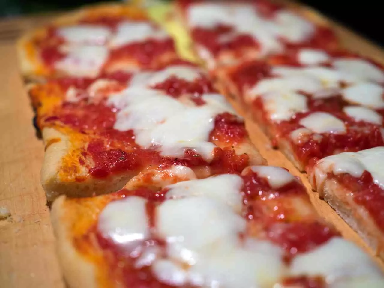 Pizza ing baking tin