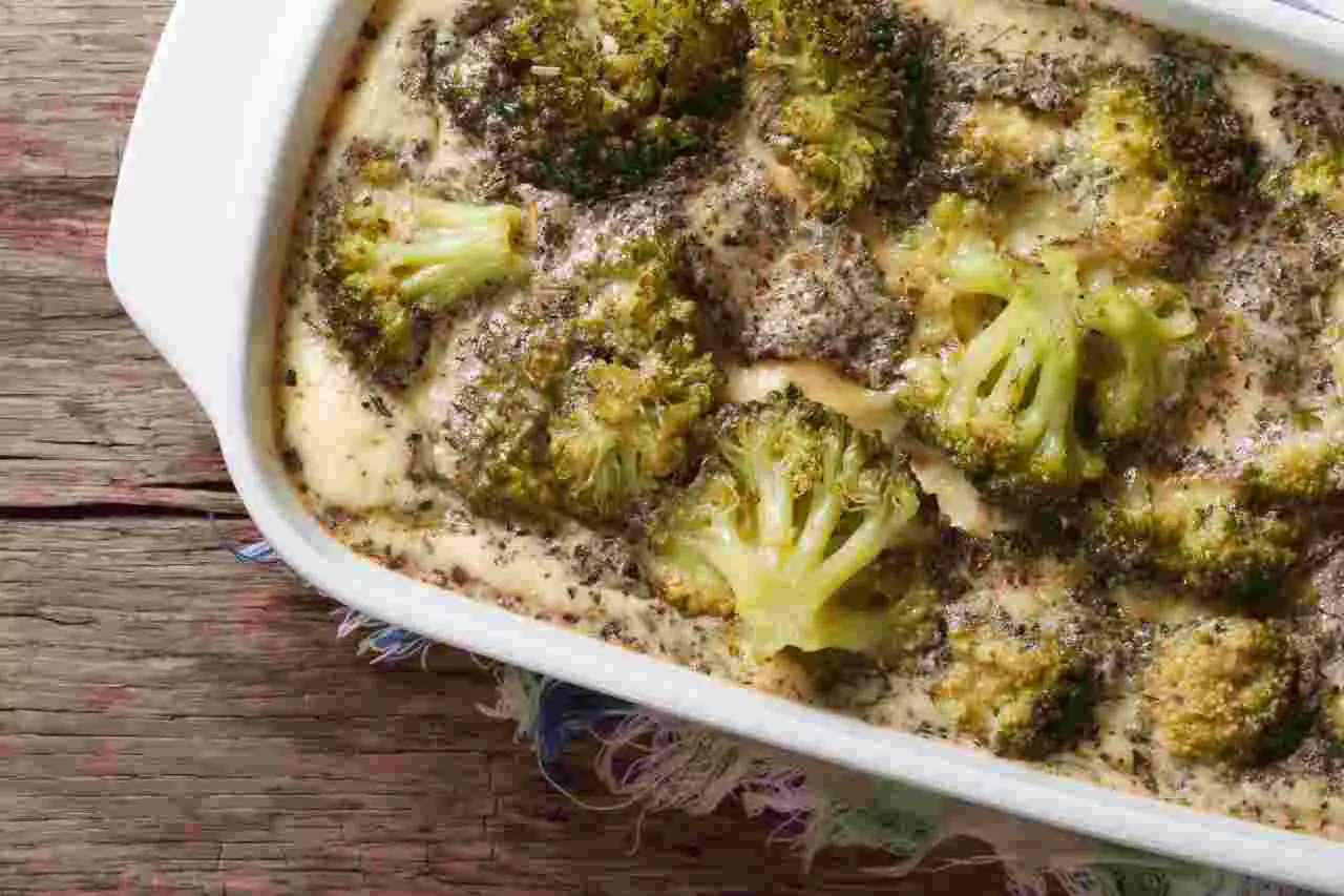 Broccoli na Béchamel flan | mubyukuri bihebuje numutima wuzuye