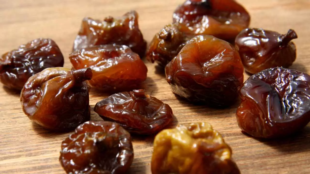 Ingredients de preparació de la recepta de figues caramel·litzades amb rom