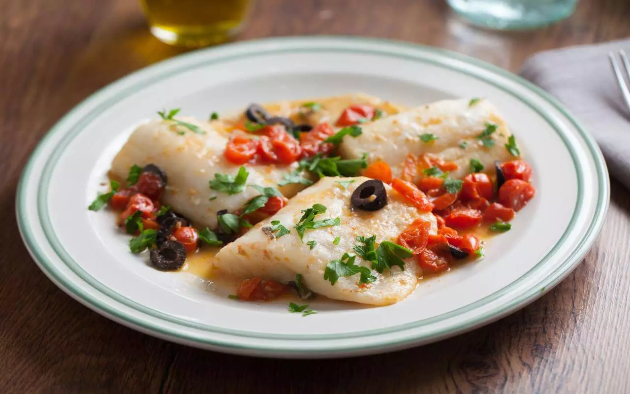 Zweiter Gang mit Oliven und Fisch FOTO-Rezept drucken