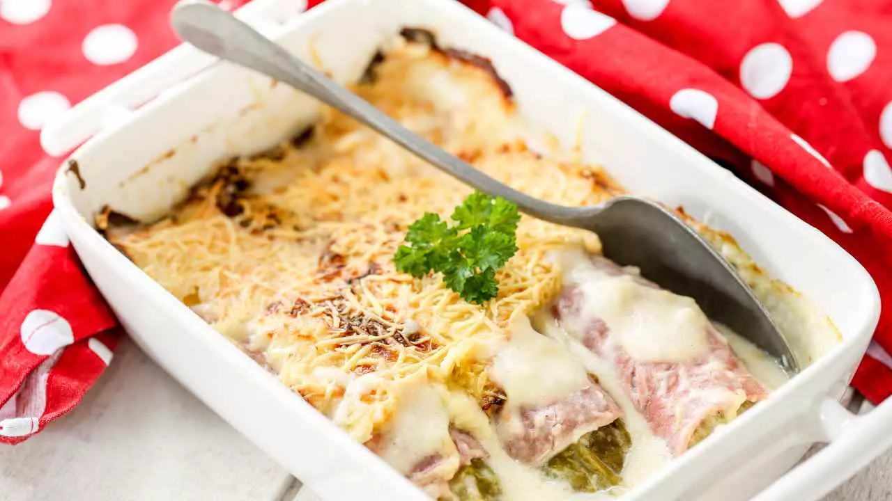 Gebakken witlof met ham en kaas | Lekker recept