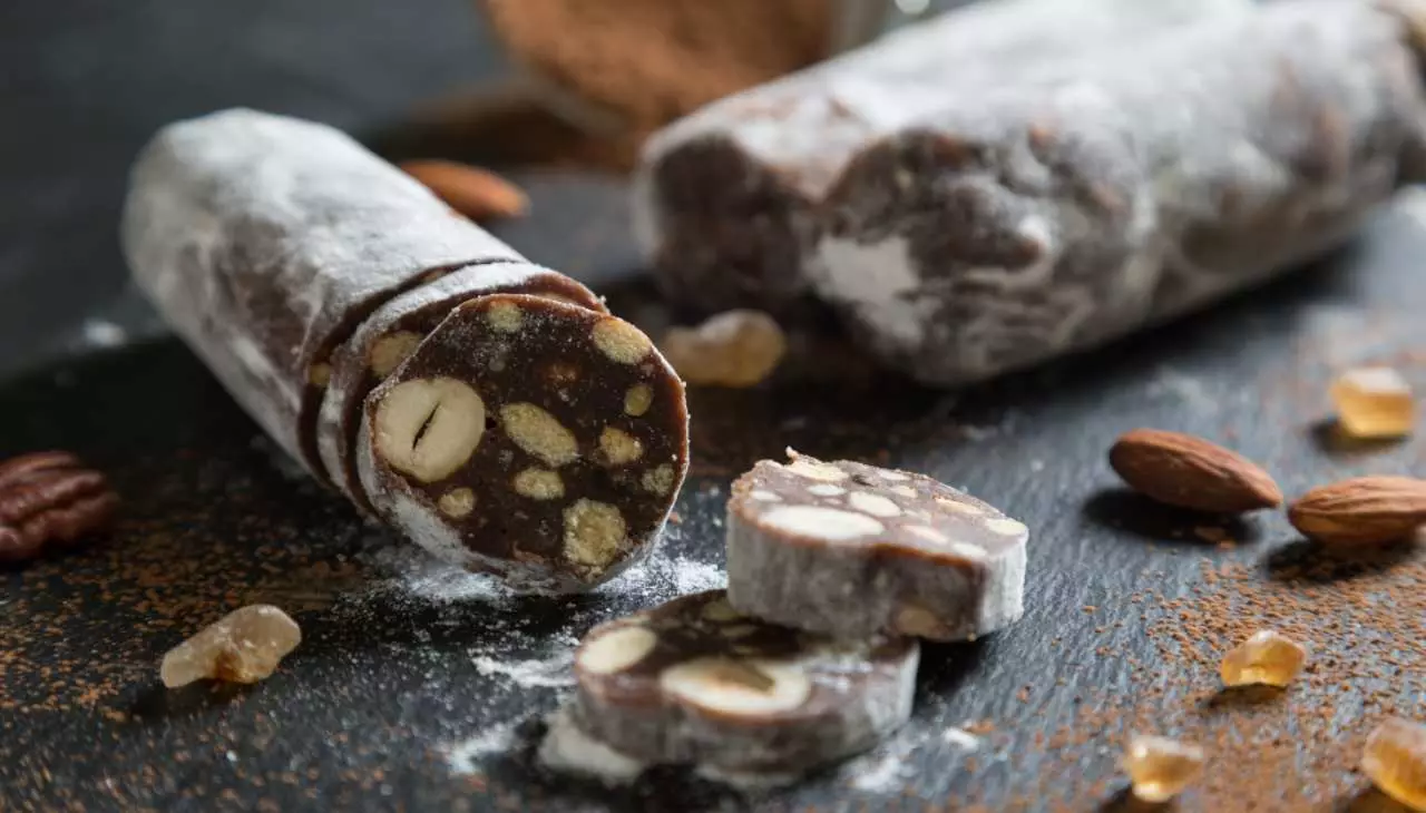 Շոկոլադե սալյամի և պանետոնեի բաղադրատոմս