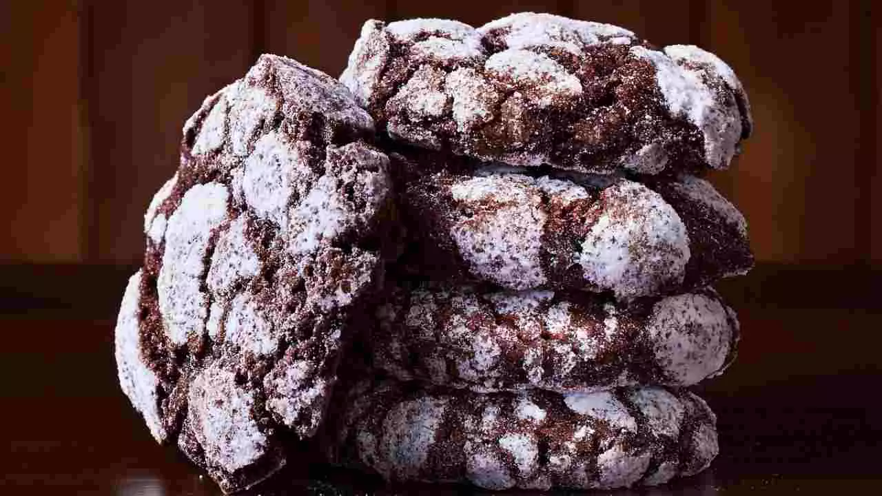 Derretidos de chocolate ou biscoitos ingleses | macio e sem ovos