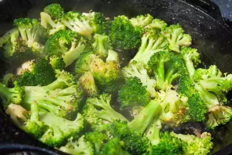 Broccoli savory achịcha