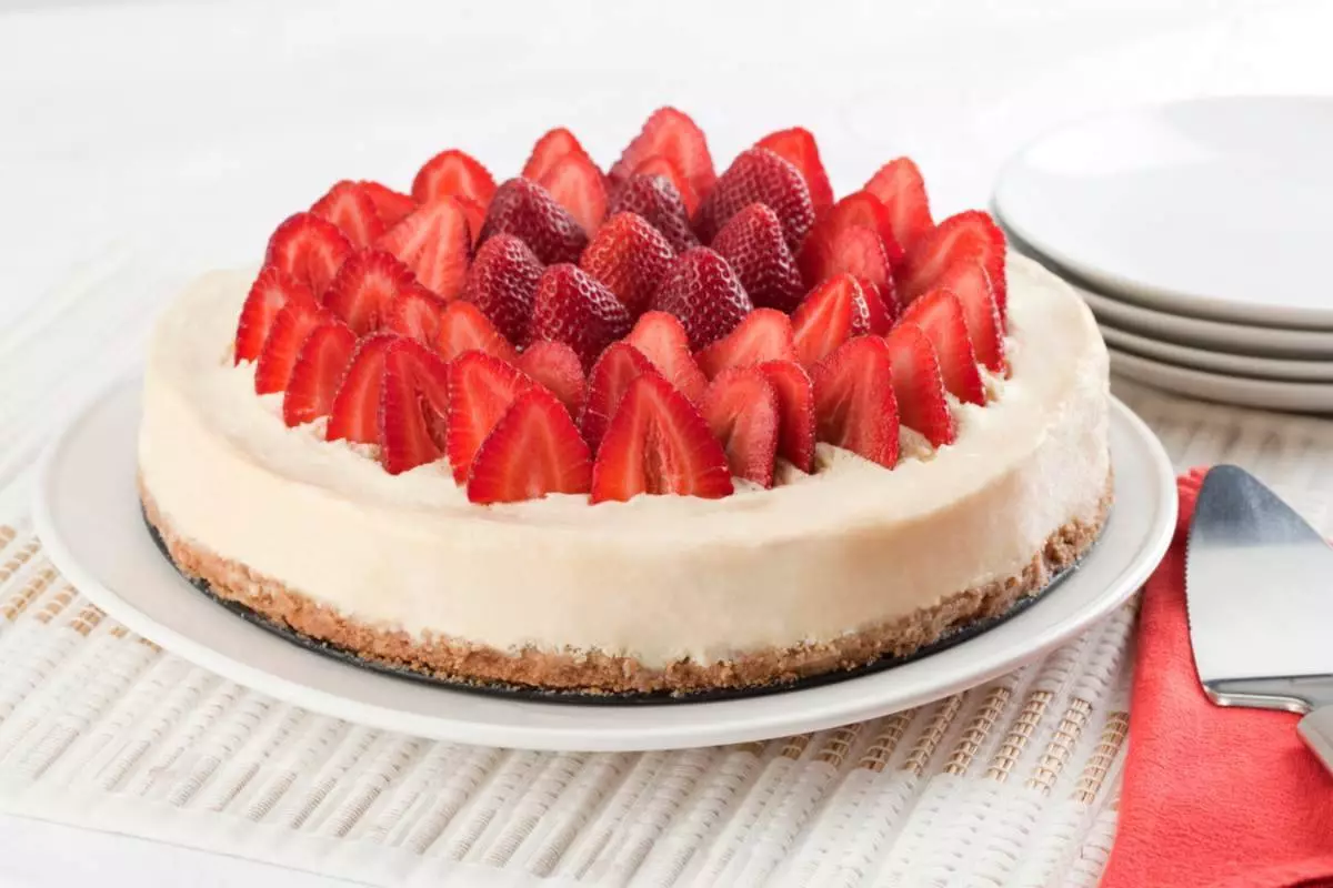 Cheesecake cu căpșuni și mascarpone