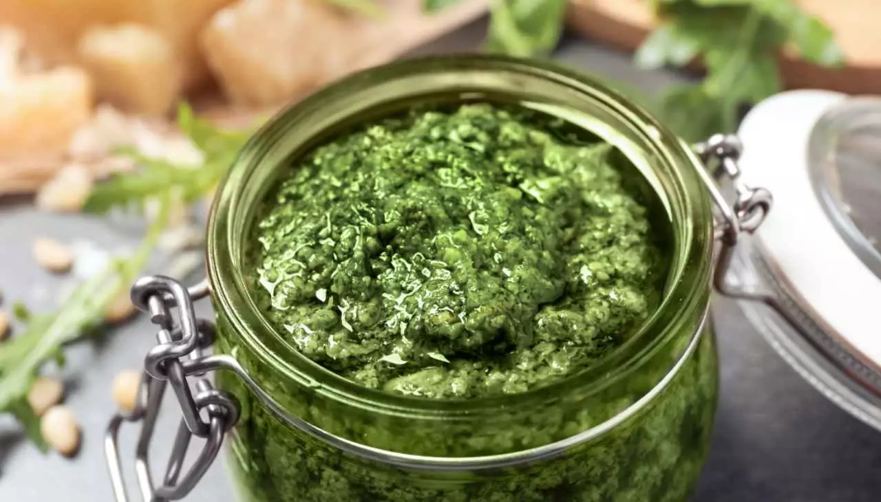 Quick Rakéit pesto l A lecker an delikat undoen