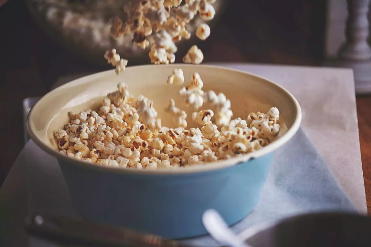 Homemade popcorn, to better enjoy the movies on the sofa