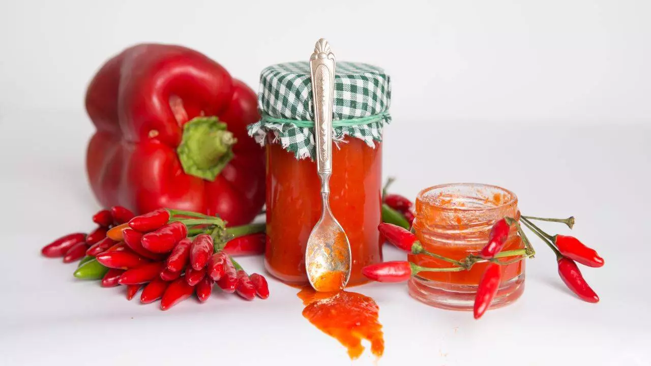 Confiture de poivron rouge et piment | A servir sur croûtons