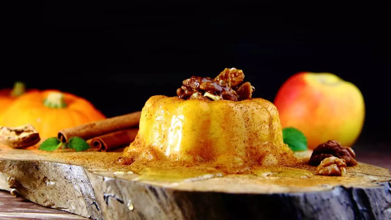 Apple pudding